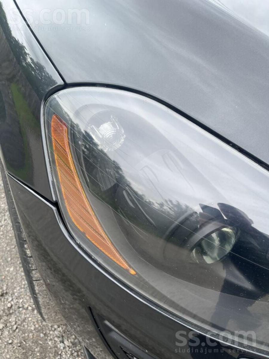Grey Volvo XC60 2011 in Riga, with an engine capacity of 2.40 L and mileage of 0 thousand km for 10950 €, photo 13 on AUTOMOTO.COM.LV