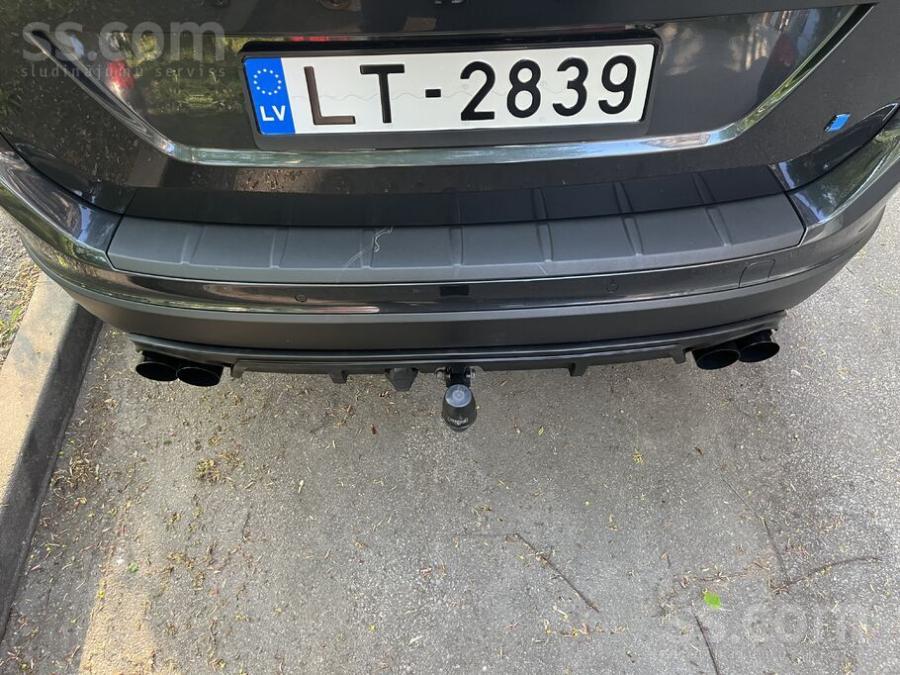 Grey Volvo XC60 2011 in Riga, with an engine capacity of 2.40 L and mileage of 0 thousand km for 10950 €, photo 17 on AUTOMOTO.COM.LV
