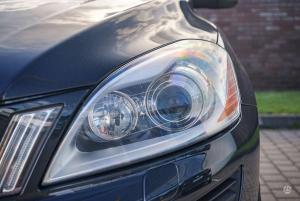 Grey Volvo XC60 2011 in Marijampole, with an engine capacity of 2.40 L and mileage of 277 thousand km for 9250 €, photo 6 on AUTOMOTO.COM.LV
