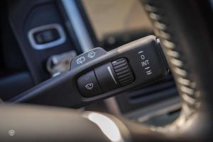 Grey Volvo XC60 2011 in Marijampole, with an engine capacity of 2.40 L and mileage of 277 thousand km for 9250 €, photo 23 on AUTOMOTO.COM.LV