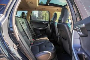 Grey Volvo XC60 2011 in Marijampole, with an engine capacity of 2.40 L and mileage of 277 thousand km for 9250 €, photo 34 on AUTOMOTO.COM.LV
