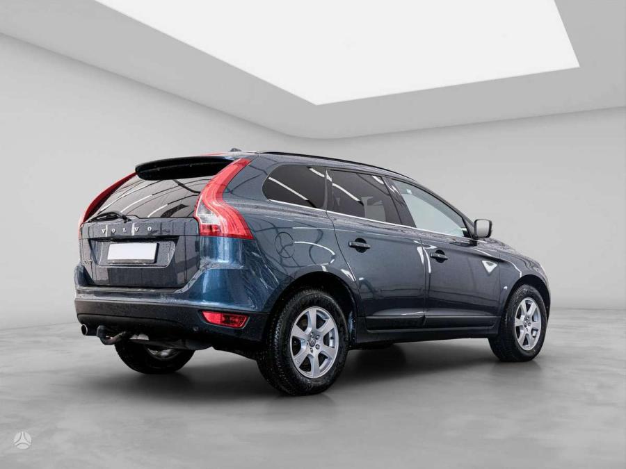 Pelēks Volvo XC60 2011 Kauņa, ar dzinēja tilpumu 2.00 L un nobraukumu 228 tūkst. km par 8290 €, foto 4 vietnē AUTOMOTO.COM.LV