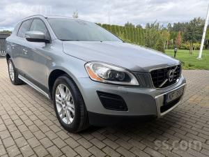 Grey Volvo XC60 2011 in Ogre, with an engine capacity of 2.40 L and mileage of 433 thousand km for 6350 €, photo 6 on AUTOMOTO.COM.LV