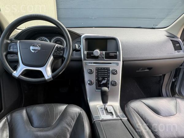 Pelēks Volvo XC60 2011 Ogre, ar dzinēja tilpumu 2.40 L un nobraukumu 433 tūkst. km par 6350 €, foto 7 vietnē AUTOMOTO.COM.LV