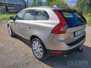 Pelēks Volvo XC60 2011 Rīga, ar dzinēja tilpumu 2.40 L un nobraukumu 219 tūkst. km par 9995 €, foto 4 vietnē AUTOMOTO.COM.LV