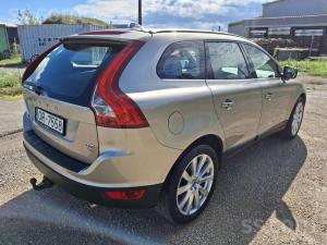 Pelēks Volvo XC60 2011 Rīga, ar dzinēja tilpumu 2.40 L un nobraukumu 219 tūkst. km par 9995 €, foto 7 vietnē AUTOMOTO.COM.LV
