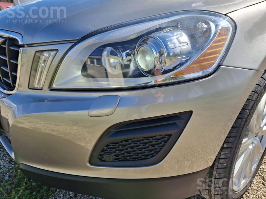 Pelēks Volvo XC60 2011 Rīga, ar dzinēja tilpumu 2.40 L un nobraukumu 219 tūkst. km par 9995 €, foto 18 vietnē AUTOMOTO.COM.LV