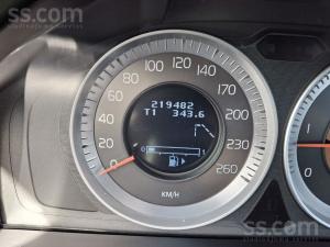 Pelēks Volvo XC60 2011 Rīga, ar dzinēja tilpumu 2.40 L un nobraukumu 219 tūkst. km par 9995 €, foto 25 vietnē AUTOMOTO.COM.LV