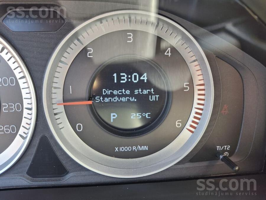 Pelēks Volvo XC60 2011 Rīga, ar dzinēja tilpumu 2.40 L un nobraukumu 219 tūkst. km par 9995 €, foto 26 vietnē AUTOMOTO.COM.LV