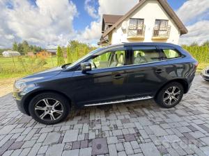 Grey Volvo XC60 2011 in Riga, with an engine capacity of 2.40 L and mileage of 281 thousand km for 5300 €, photo 6 on AUTOMOTO.COM.LV