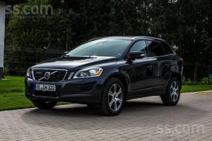 Grey Volvo XC60 2011 in Jelgava, with an engine capacity of 2.40 L and mileage of 286 thousand km for 9996 €, photo  on AUTOMOTO.COM.LV