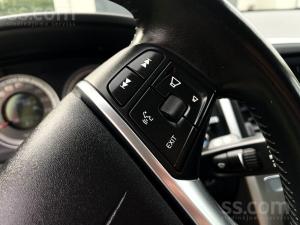 Grey Volvo XC60 2011 in Jelgava, with an engine capacity of 2.40 L and mileage of 286 thousand km for 9996 €, photo 10 on AUTOMOTO.COM.LV