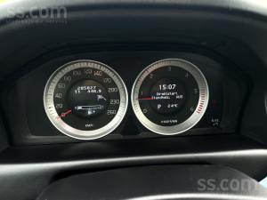 Grey Volvo XC60 2011 in Jelgava, with an engine capacity of 2.40 L and mileage of 286 thousand km for 9996 €, photo 23 on AUTOMOTO.COM.LV