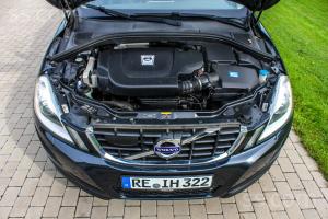 Grey Volvo XC60 2011 in Jelgava, with an engine capacity of 2.40 L and mileage of 286 thousand km for 9996 €, photo 27 on AUTOMOTO.COM.LV