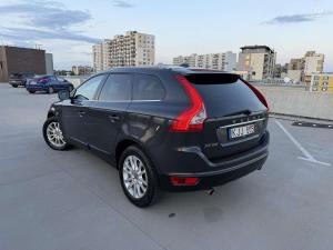 Grey Volvo XC60 2011 in Vilnius, with an engine capacity of 2.40 L and mileage of 335 thousand km for 4999 €, photo 17 on AUTOMOTO.COM.LV