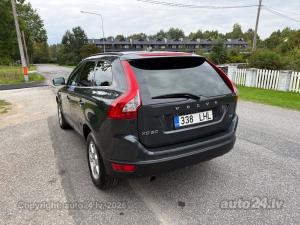 Pelēks Volvo XC60 2011 Tallina, ar dzinēja tilpumu 2.00 L un nobraukumu 299 tūkst. km par 7490 €, foto 3 vietnē AUTOMOTO.COM.LV
