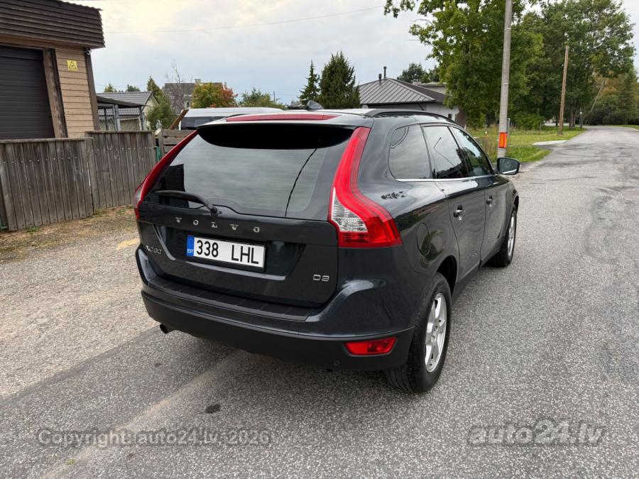Pelēks Volvo XC60 2011 Tallina, ar dzinēja tilpumu 2.00 L un nobraukumu 299 tūkst. km par 7490 €, foto 12 vietnē AUTOMOTO.COM.LV