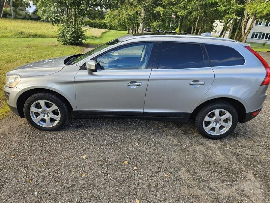 Pelēks Volvo XC60 2011 Kuldīga, ar dzinēja tilpumu 2.40 L un nobraukumu 334 tūkst. km par 6600 €, foto 6 vietnē AUTOMOTO.COM.LV