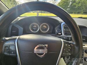 Pelēks Volvo XC60 2011 Kuldīga, ar dzinēja tilpumu 2.40 L un nobraukumu 334 tūkst. km par 6600 €, foto 13 vietnē AUTOMOTO.COM.LV