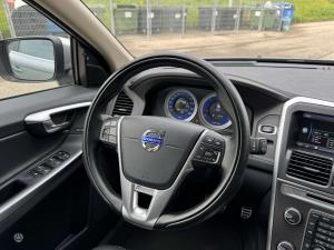 Grey Volvo XC60 2011 in Alytus, with an engine capacity of 2.00 L and mileage of 289 thousand km for 8950 €, photo 12 on AUTOMOTO.COM.LV