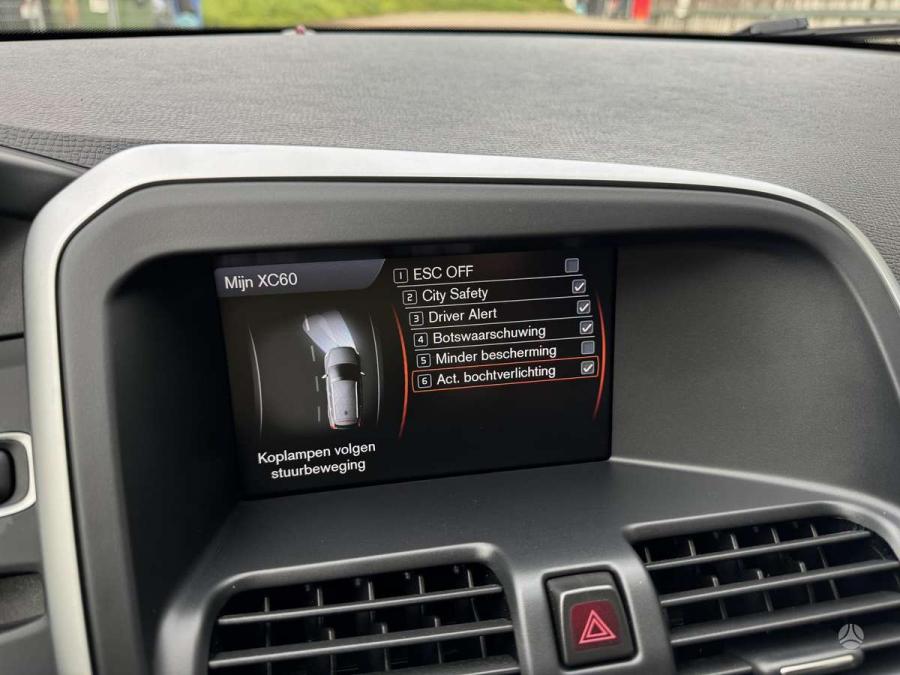Grey Volvo XC60 2011 in Alytus, with an engine capacity of 2.00 L and mileage of 289 thousand km for 8950 €, photo 15 on AUTOMOTO.COM.LV