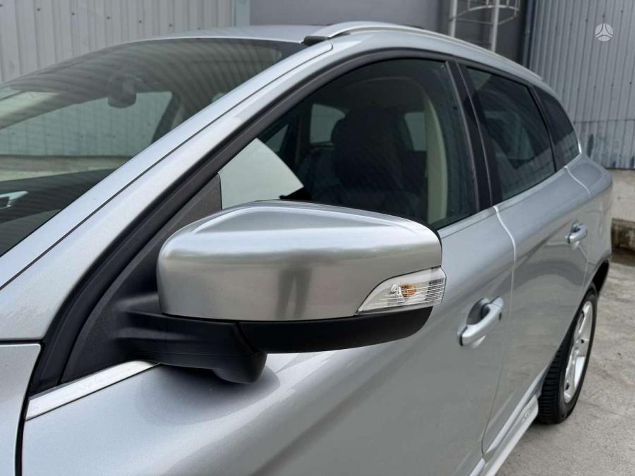 Grey Volvo XC60 2011 in Alytus, with an engine capacity of 2.00 L and mileage of 289 thousand km for 8950 €, photo 38 on AUTOMOTO.COM.LV