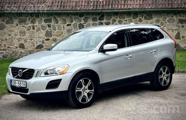 Pelēks Volvo XC60 2011 Tukums, ar dzinēja tilpumu 2.40 L un nobraukumu 290 tūkst. km par 9390 €, foto 5 vietnē AUTOMOTO.COM.LV