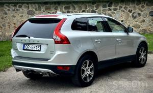 Pelēks Volvo XC60 2011 Tukums, ar dzinēja tilpumu 2.40 L un nobraukumu 290 tūkst. km par 9450 €, foto 6 vietnē AUTOMOTO.COM.LV