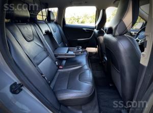 Pelēks Volvo XC60 2011 Tukums, ar dzinēja tilpumu 2.40 L un nobraukumu 290 tūkst. km par 9450 €, foto 11 vietnē AUTOMOTO.COM.LV