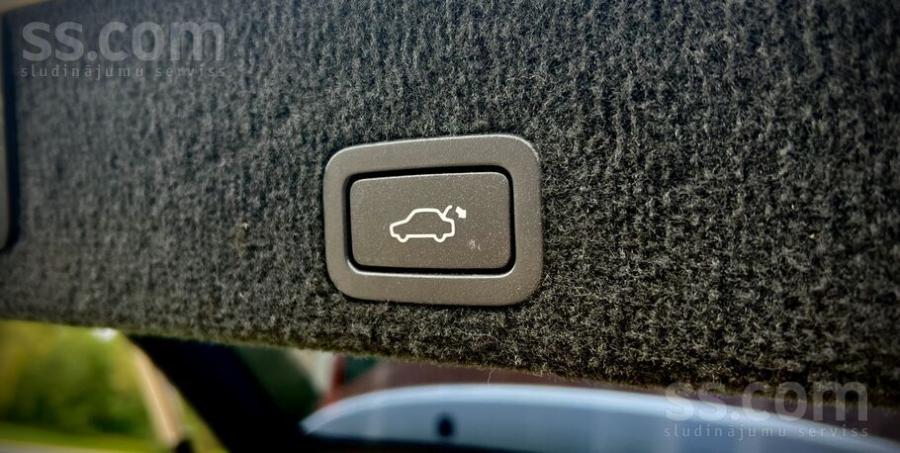 Pelēks Volvo XC60 2011 Tukums, ar dzinēja tilpumu 2.40 L un nobraukumu 290 tūkst. km par 9450 €, foto 15 vietnē AUTOMOTO.COM.LV