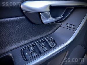 Pelēks Volvo XC60 2011 Tukums, ar dzinēja tilpumu 2.40 L un nobraukumu 290 tūkst. km par 9450 €, foto 18 vietnē AUTOMOTO.COM.LV