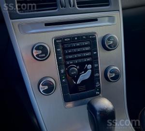 Pelēks Volvo XC60 2011 Tukums, ar dzinēja tilpumu 2.40 L un nobraukumu 290 tūkst. km par 9450 €, foto 20 vietnē AUTOMOTO.COM.LV