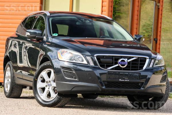 Pelēks Volvo XC60 2011 Tukums, ar dzinēja tilpumu 2.40 L un nobraukumu 247 tūkst. km par 9990 €, foto 1 vietnē AUTOMOTO.COM.LV