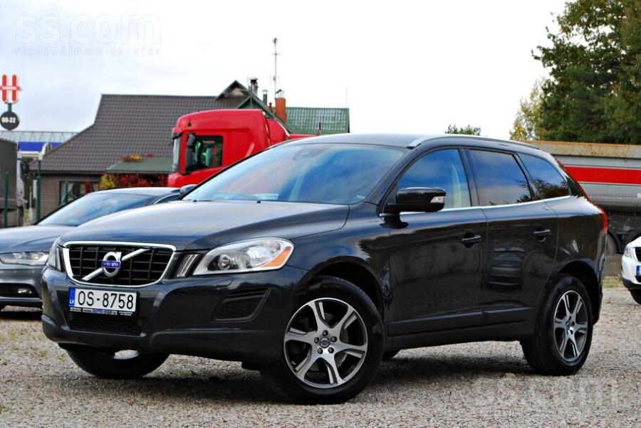 Pelēks Volvo XC60 2011 Tukums, ar dzinēja tilpumu 2.40 L un nobraukumu 378 tūkst. km par 8500 €, foto 1 vietnē AUTOMOTO.COM.LV