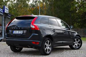 Pelēks Volvo XC60 2011 Tukums, ar dzinēja tilpumu 2.40 L un nobraukumu 378 tūkst. km par 8500 €, foto 3 vietnē AUTOMOTO.COM.LV