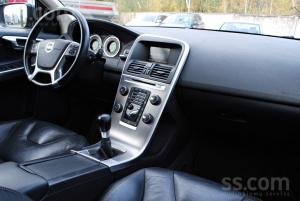 Pelēks Volvo XC60 2011 Tukums, ar dzinēja tilpumu 2.40 L un nobraukumu 378 tūkst. km par 8500 €, foto 8 vietnē AUTOMOTO.COM.LV
