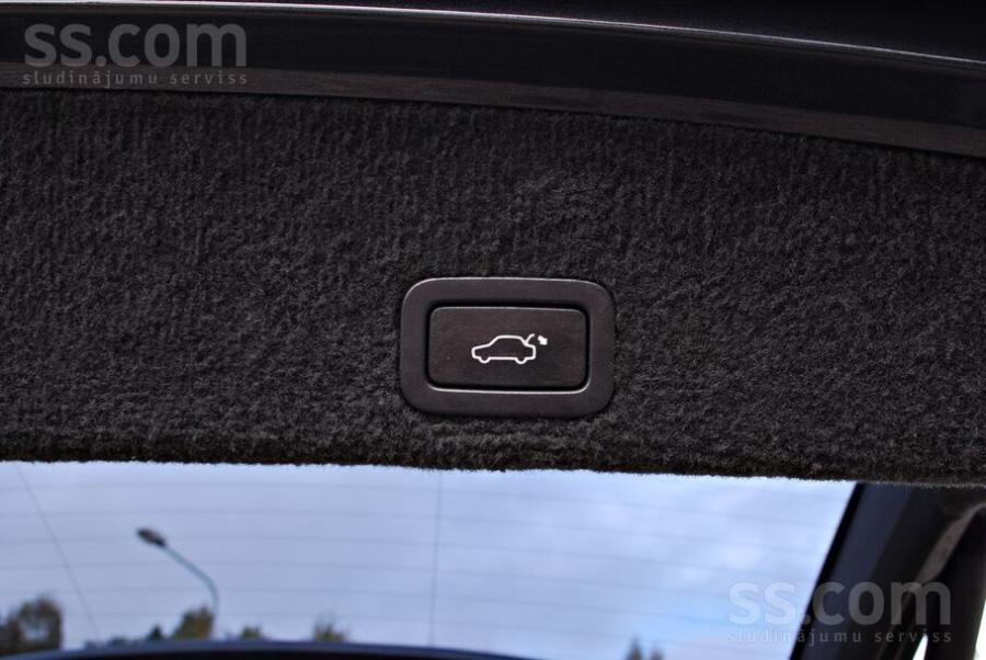 Pelēks Volvo XC60 2011 Tukums, ar dzinēja tilpumu 2.40 L un nobraukumu 378 tūkst. km par 8500 €, foto 9 vietnē AUTOMOTO.COM.LV