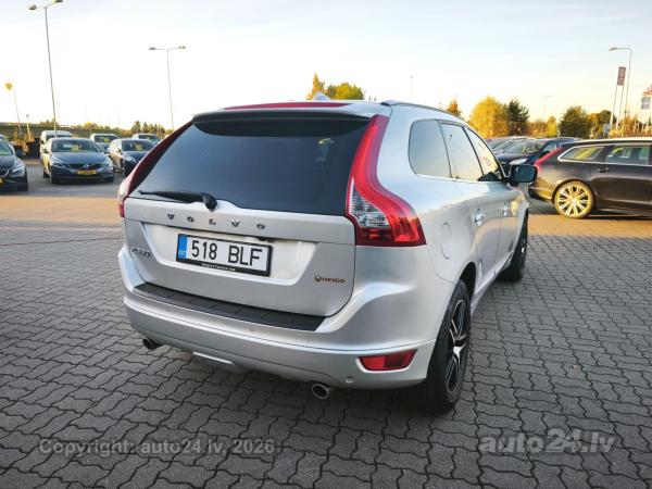 Pelēks Volvo XC60 2011 Tartu, ar dzinēja tilpumu 2.40 L un nobraukumu 368 tūkst. km par 7990 €, foto 5 vietnē AUTOMOTO.COM.LV