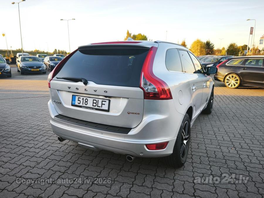 Pelēks Volvo XC60 2011 Tartu, ar dzinēja tilpumu 2.40 L un nobraukumu 368 tūkst. km par 7990 €, foto 5 vietnē AUTOMOTO.COM.LV