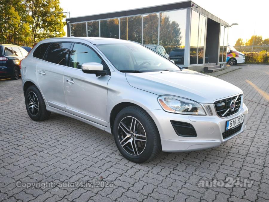 Pelēks Volvo XC60 2011 Tartu, ar dzinēja tilpumu 2.40 L un nobraukumu 368 tūkst. km par 7990 €, foto 6 vietnē AUTOMOTO.COM.LV