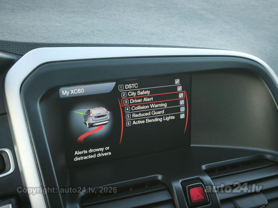 Pelēks Volvo XC60 2011 Tartu, ar dzinēja tilpumu 2.40 L un nobraukumu 368 tūkst. km par 7990 €, foto 16 vietnē AUTOMOTO.COM.LV