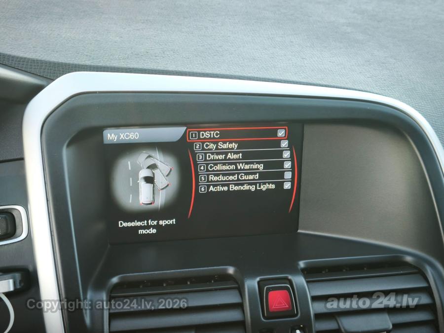 Pelēks Volvo XC60 2011 Tartu, ar dzinēja tilpumu 2.40 L un nobraukumu 368 tūkst. km par 7990 €, foto 18 vietnē AUTOMOTO.COM.LV