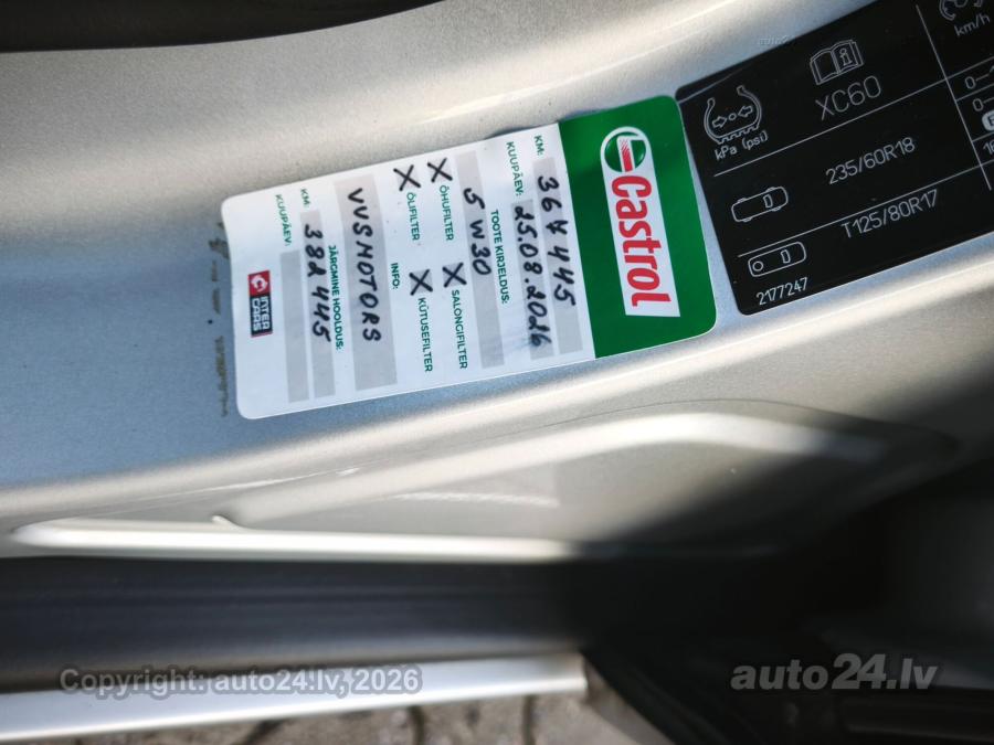 Pelēks Volvo XC60 2011 Tartu, ar dzinēja tilpumu 2.40 L un nobraukumu 368 tūkst. km par 7990 €, foto 23 vietnē AUTOMOTO.COM.LV