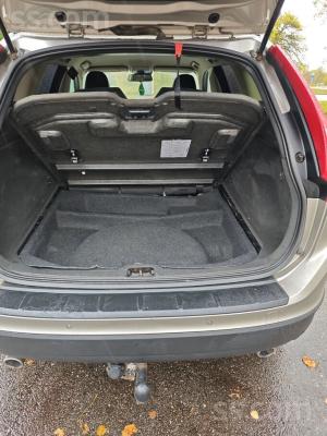 Pelēks Volvo XC60 2011 Daugavpils, ar dzinēja tilpumu 2.40 L un nobraukumu 371 tūkst. km par 7200 €, foto 9 vietnē AUTOMOTO.COM.LV