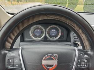 Pelēks Volvo XC60 2011 Daugavpils, ar dzinēja tilpumu 2.40 L un nobraukumu 371 tūkst. km par 7200 €, foto 14 vietnē AUTOMOTO.COM.LV