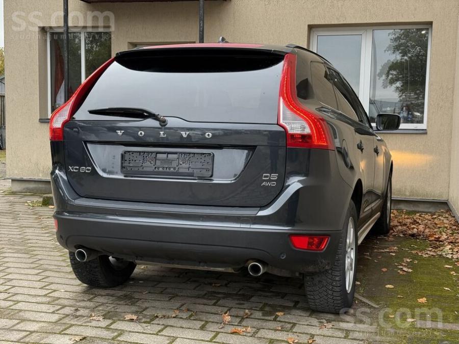 Pelēks Volvo XC60 2011 Rīga, ar dzinēja tilpumu 2.40 L un nobraukumu 0 tūkst. km par 7300 €, foto 4 vietnē AUTOMOTO.COM.LV