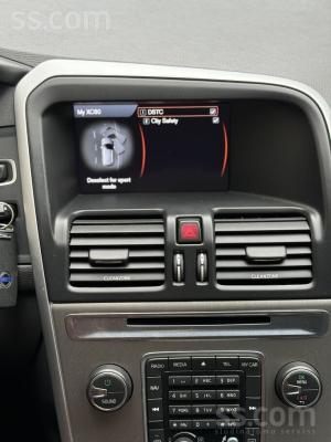 Pelēks Volvo XC60 2011 Rīga, ar dzinēja tilpumu 2.40 L un nobraukumu 0 tūkst. km par 7300 €, foto 7 vietnē AUTOMOTO.COM.LV