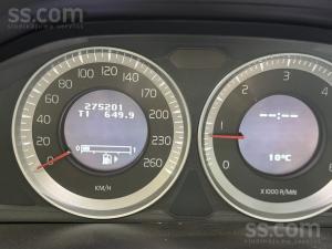 Pelēks Volvo XC60 2011 Rīga, ar dzinēja tilpumu 2.40 L un nobraukumu 0 tūkst. km par 7300 €, foto 14 vietnē AUTOMOTO.COM.LV