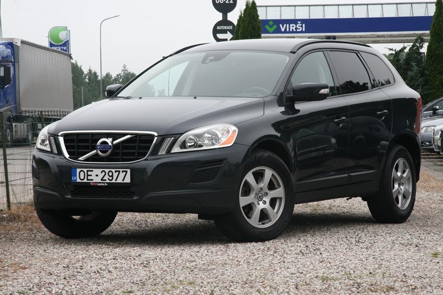 Grey Volvo XC60 2012 in Tukums, with an engine capacity of 2.40 L and mileage of 248 thousand km for 9750 €, photo 1 on AUTOMOTO.COM.LV