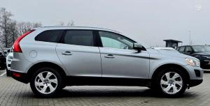 Grey Volvo XC60 2012 in Taurage, with an engine capacity of 1.98 L and mileage of 313 thousand km for 7500 €, photo 6 on AUTOMOTO.COM.LV